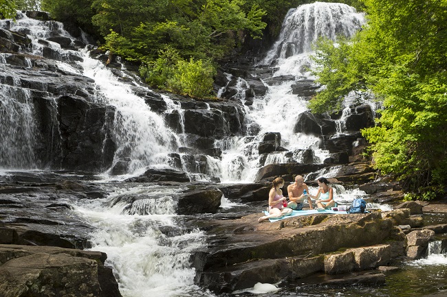 Magnifiques chutes à découvrir au Québec | Vifa Magazine